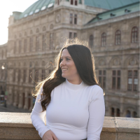 Honest Review of Staypineapple Hotel in Chicago